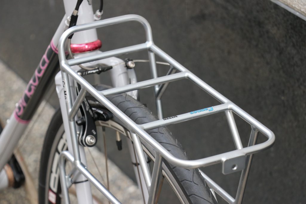 BLOG NITTOとツーリングバイクブランドのコラボから生まれたカッコよく頑丈なフロントキャリア！【NITTO / ニットー】big ...