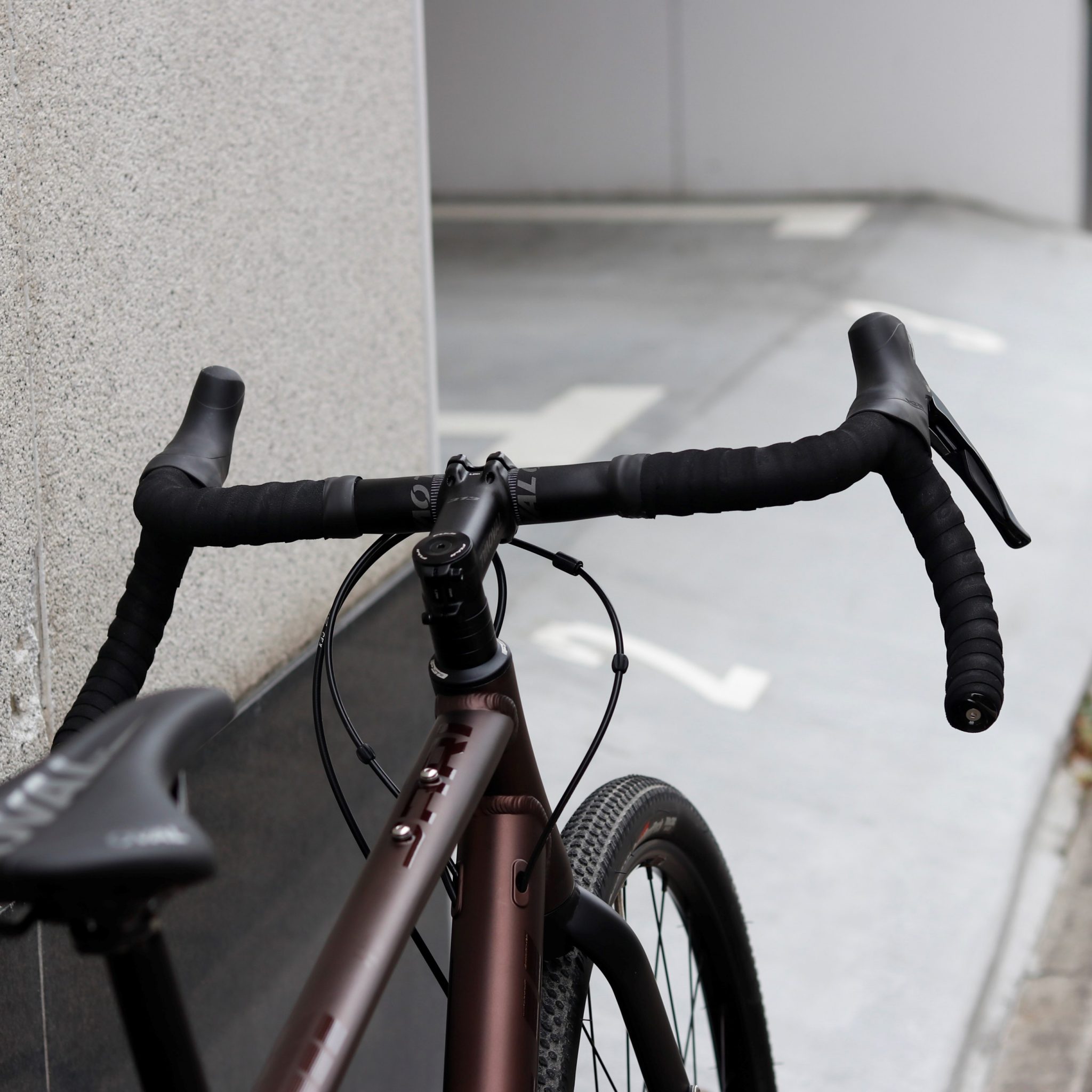 BLOG その名も「砂利」、王道グラベルロード【 FUJI / フジ 】JARI 1.7 （ジャリ1.7）【2023年モデル】のご紹介 ...