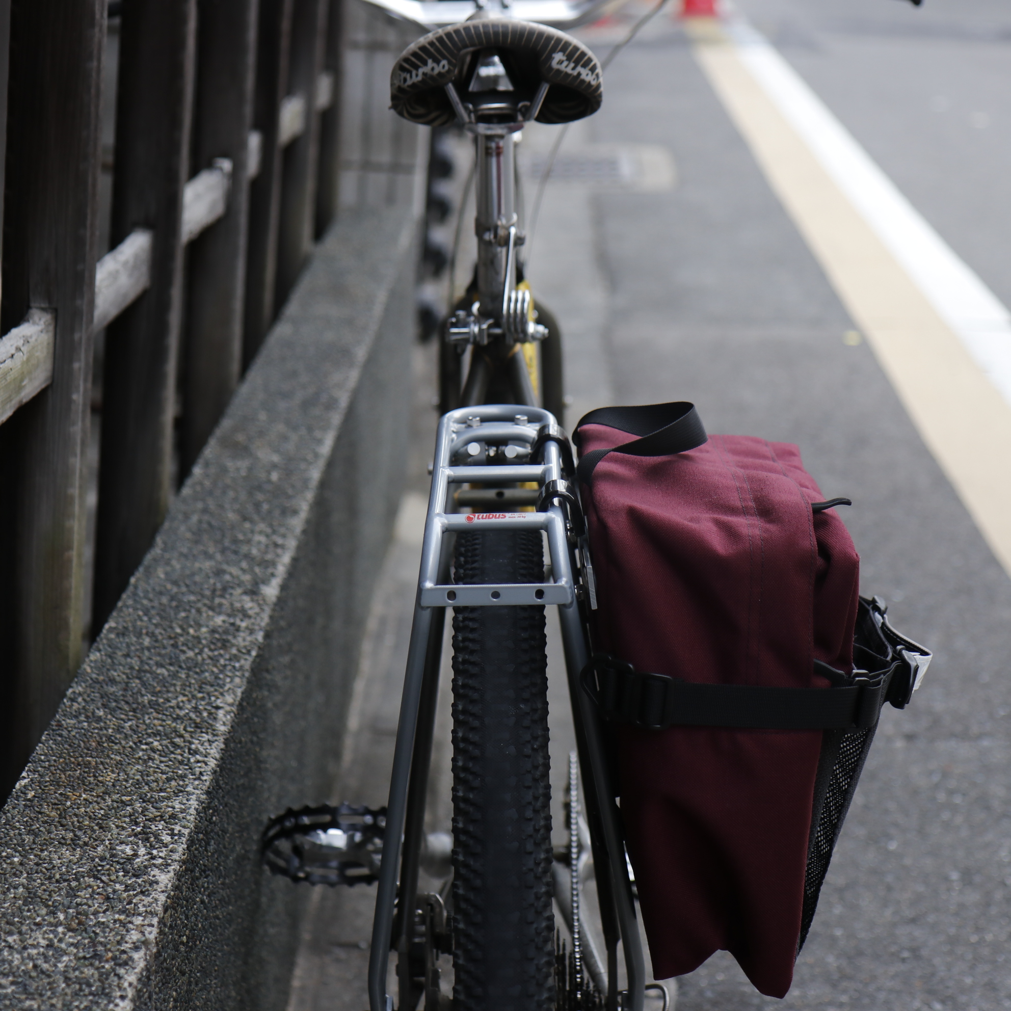 BLOG 【在庫SALE / セール】タフでライトでミニマルなリアラック【TUBUS / チューブス】DISCO(ディスコリアキャリア ...