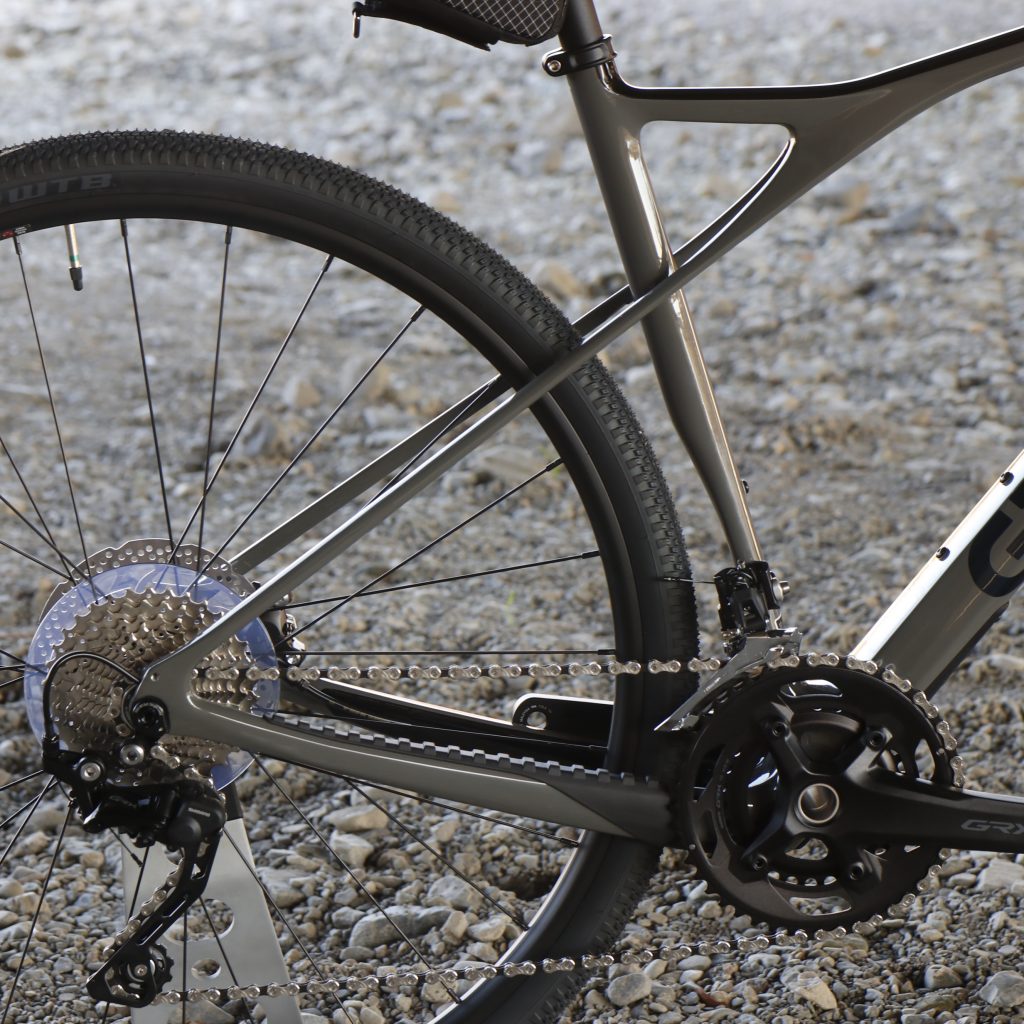 BLOG グラベルバイクの求められる性能を 業界最高レベルに応える【 GT / ジーティ 】GRADE CARBON ELITE (グレード ...