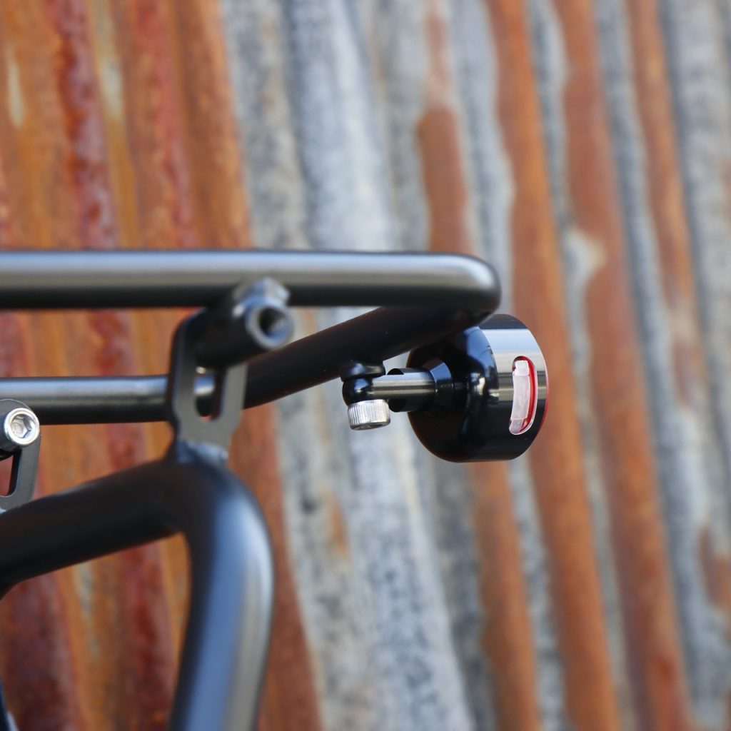 BLOG アイディア次第で無限の可能性。無数のダボ穴を備えたリアラック【 Veloci / ヴェローチ 】RACK WEDNESDAY（ラック ...