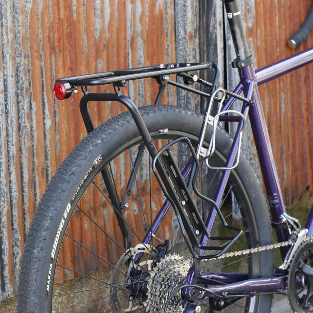 BLOG アイディア次第で無限の可能性。無数のダボ穴を備えたリアラック【 Veloci / ヴェローチ 】RACK WEDNESDAY（ラック ...