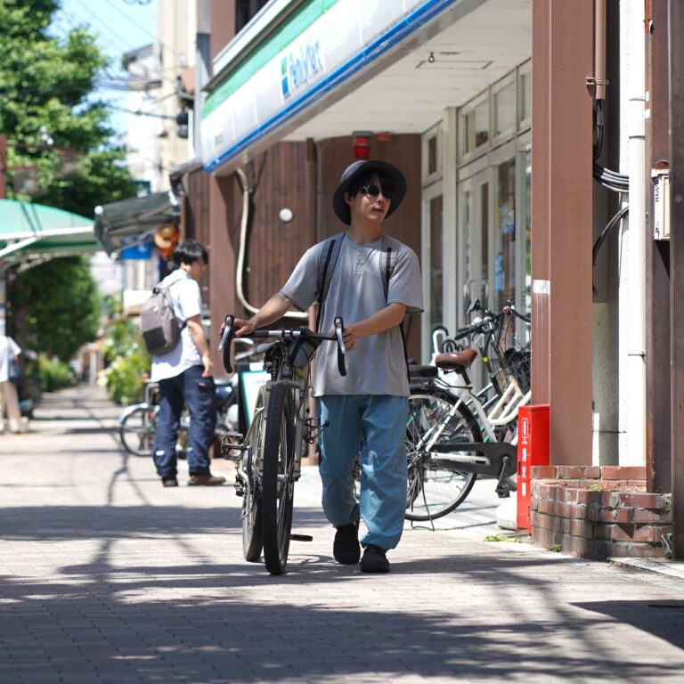 BLOG BRING｜アクティブ派のためのベーシックウェア。夏こそ着たいウール＆再生化繊 | 京都のスポーツ自転車専門 エイリン丸太町店